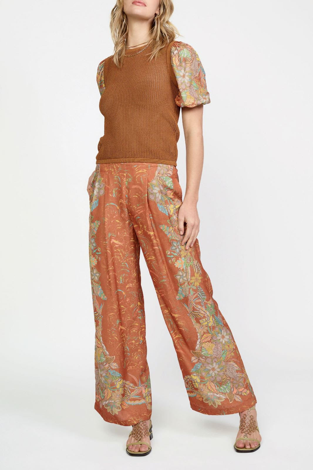 Border Print Pants – v o g l i o