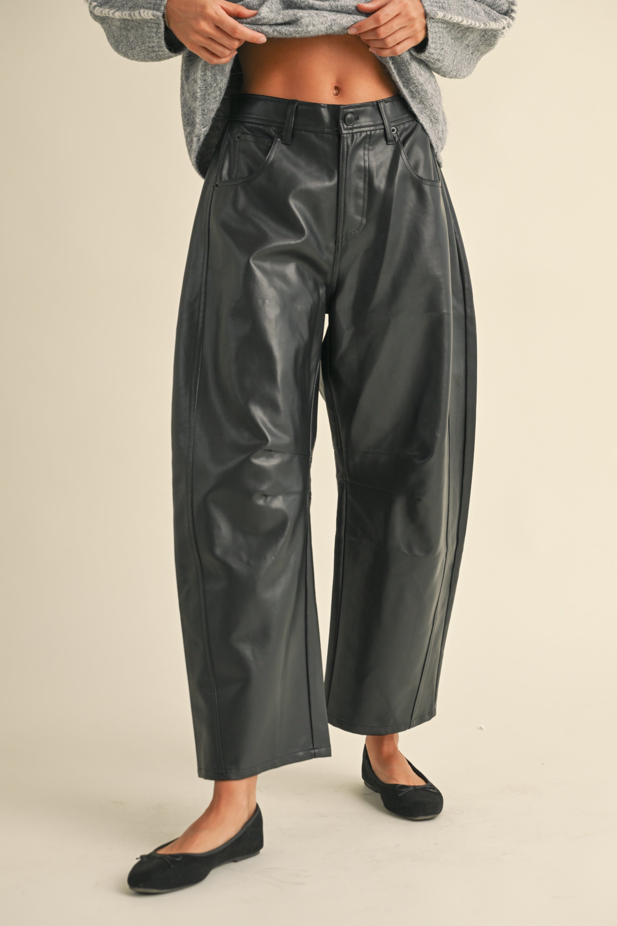 Pleather Barrel Pants – v o g l i o